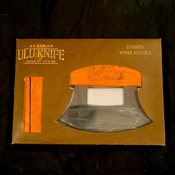 Artic Circle Enterprises | Kitchen | Alaskan Ulu Knife And Display ...